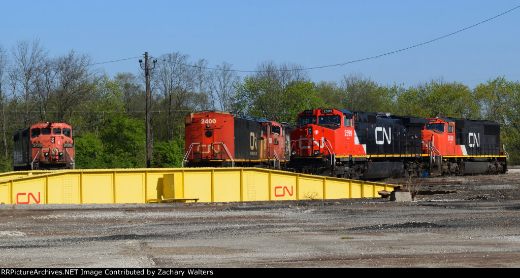 CN C40-8M for storage and sale.